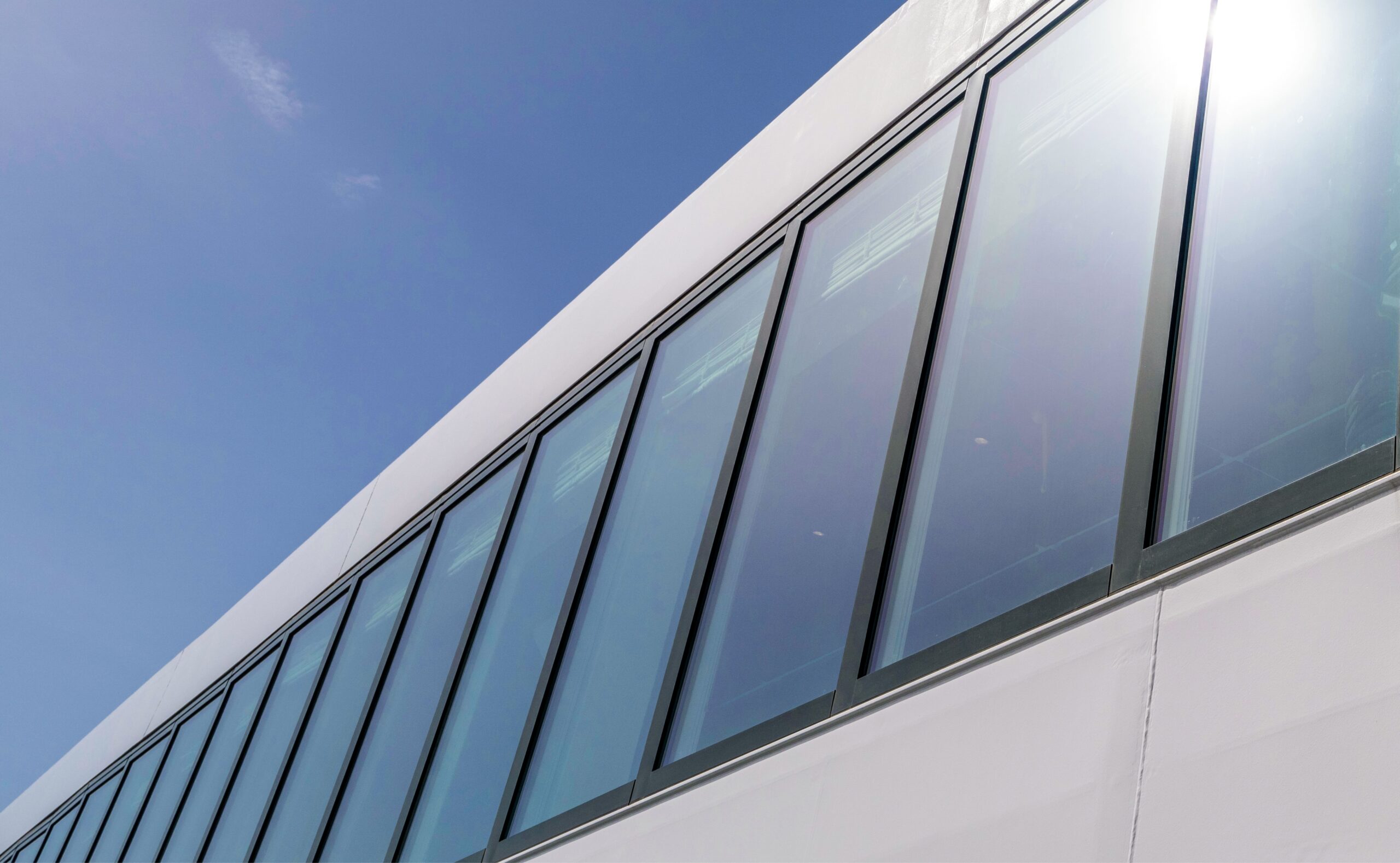 CONTINUOUS GLASS WALLS - Somec Navale